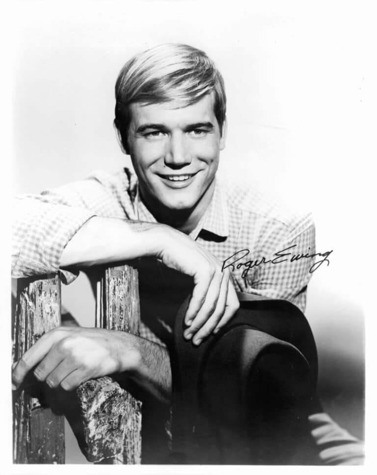 Gunsmoke star dead at 83